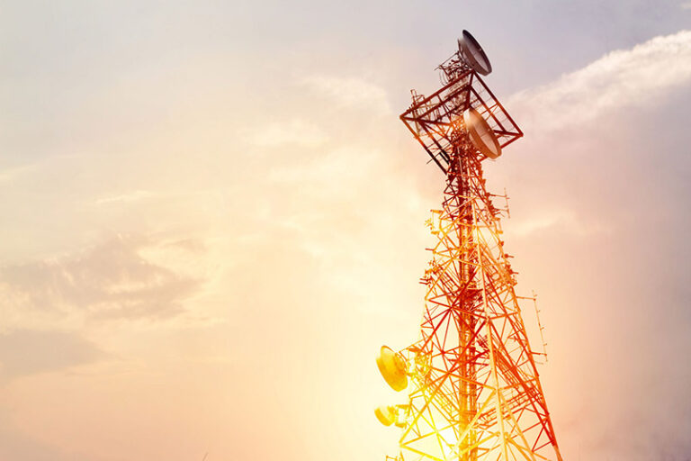 Small Cell Technology: The 5G Network Backbone