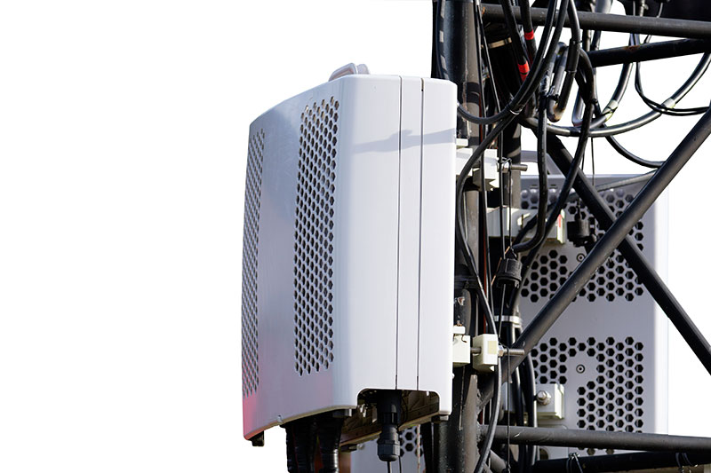 Small Cell Technology: Enhancing 5G Coverage